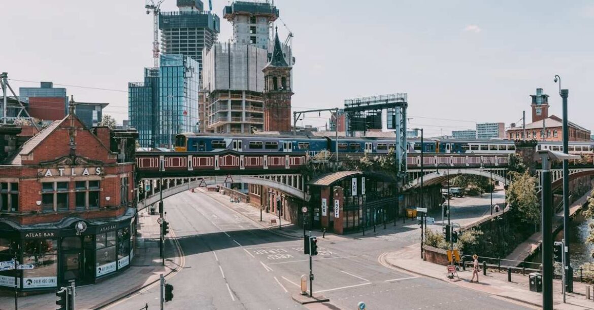 Cele Mai Frumoase Orașe din Anglia [Top 10]